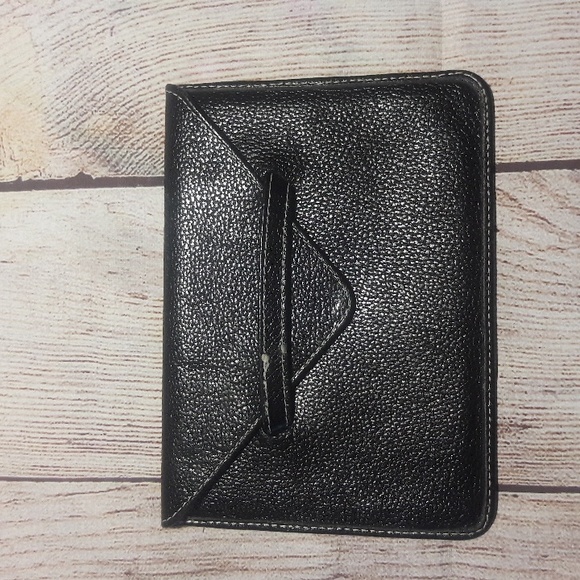 Saks Fifth Avenue | Accessories | Saks Fifth Avenue Black Envelope ...